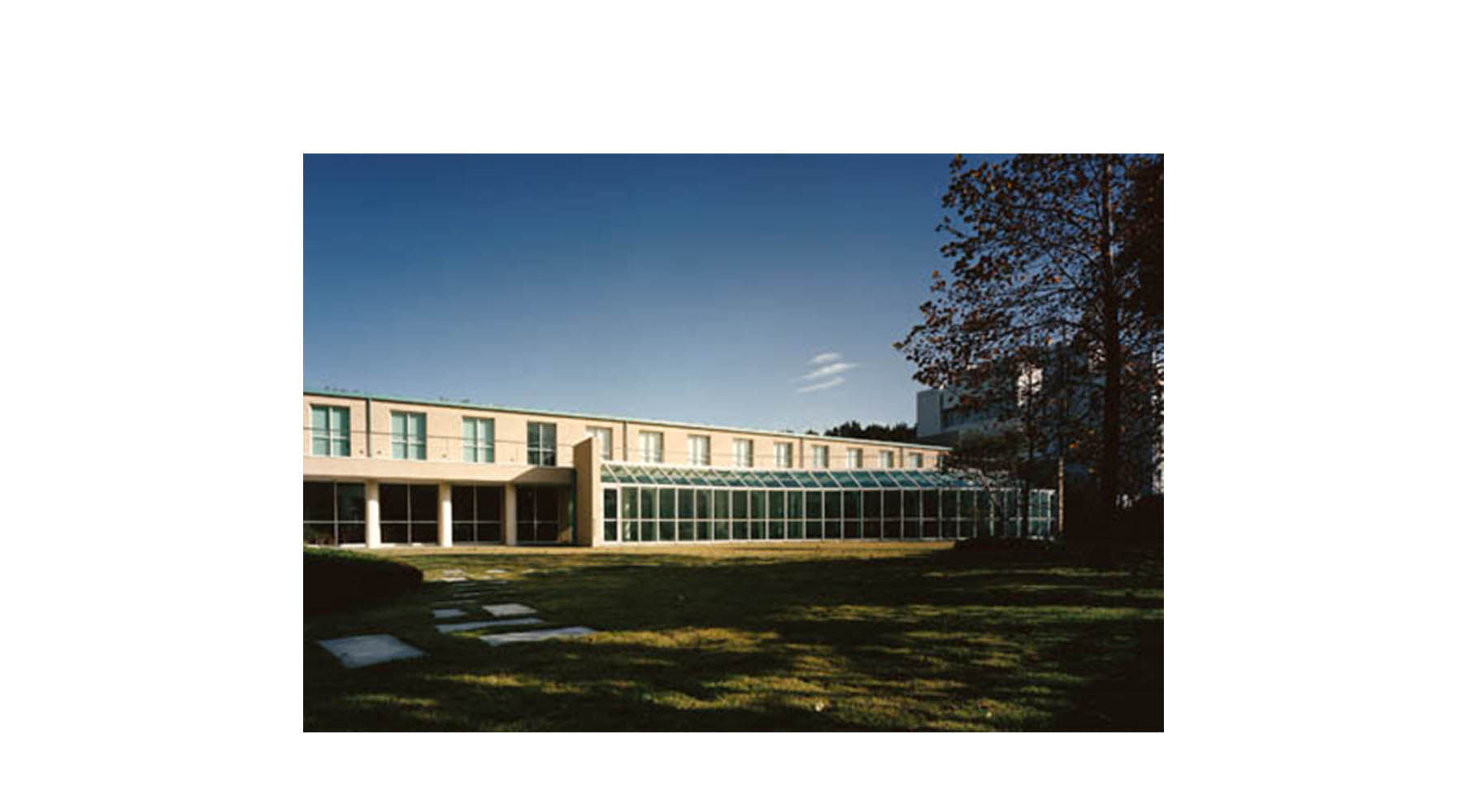 SUNSTAR HEALTH CENTER - Alhadeff Architects